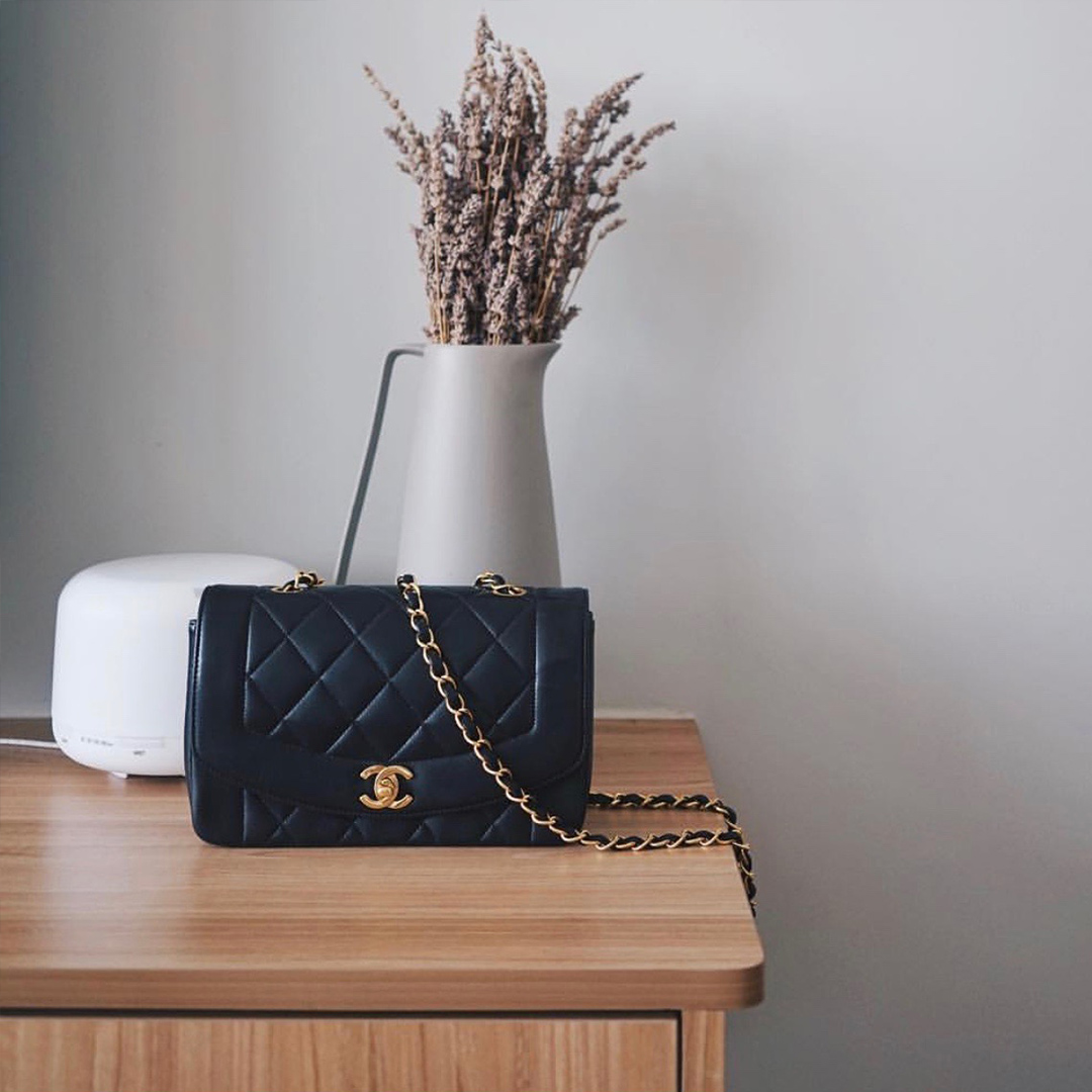 Dr. Bags – Professional Bag Cleaning & Colouring Services